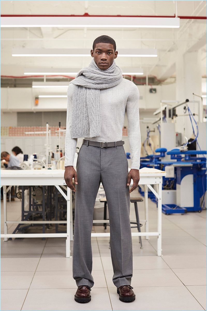 Theory Turns Out Uniform Fashions for Fall ’17 Collection – The Fashionisto