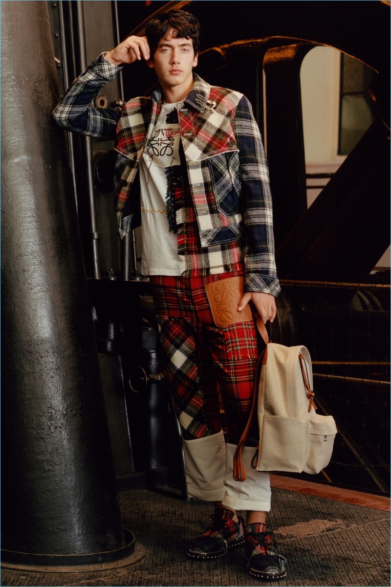 Loewe Fall/Winter 2017 Men's Collection Lookbook
