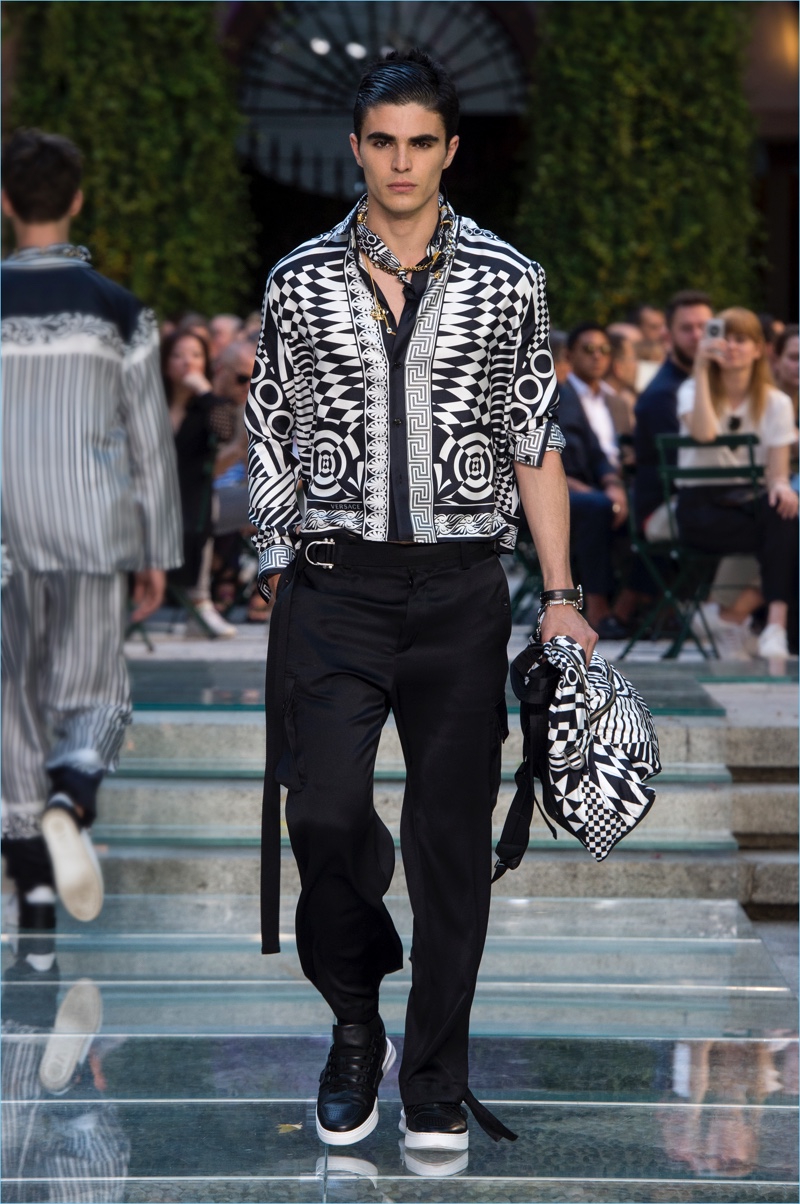 Versace Spring/Summer 2018 Men's Collection