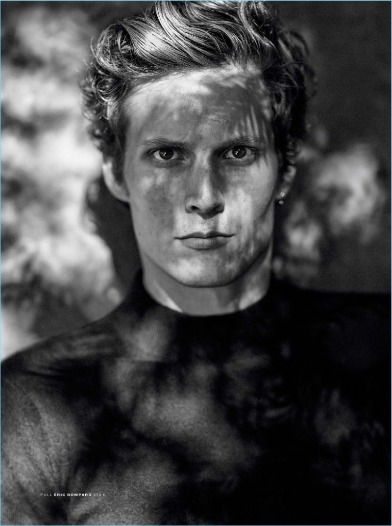 L’Idéaliste: Felix Gesnouin Dons Romantic Styles for GQ France