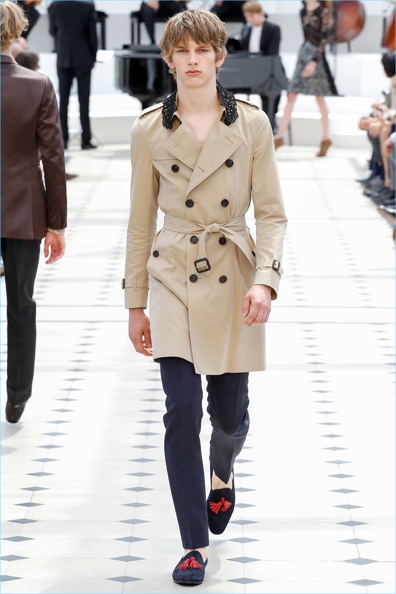 Christopher Bailey’s Contemporary Take on Burberry’s Iconic Trench Coat ...