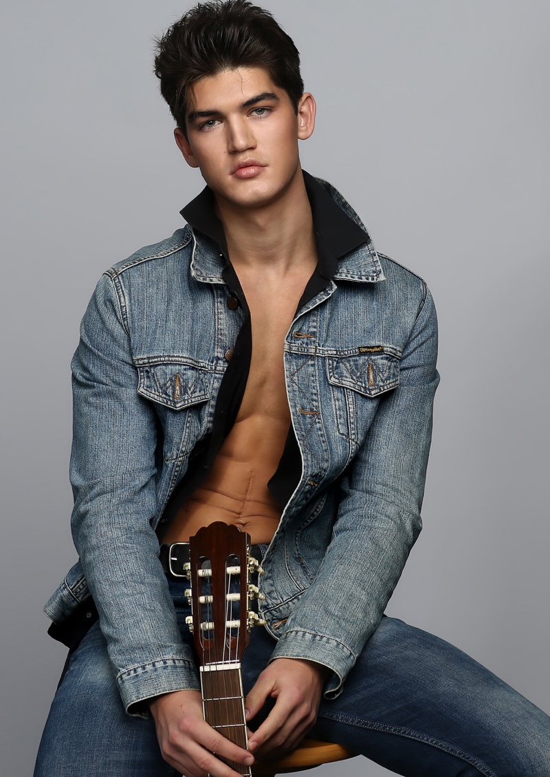 Linus Zeilfelder | Fashionisto Exclusive | 2018 | Raymond Wy