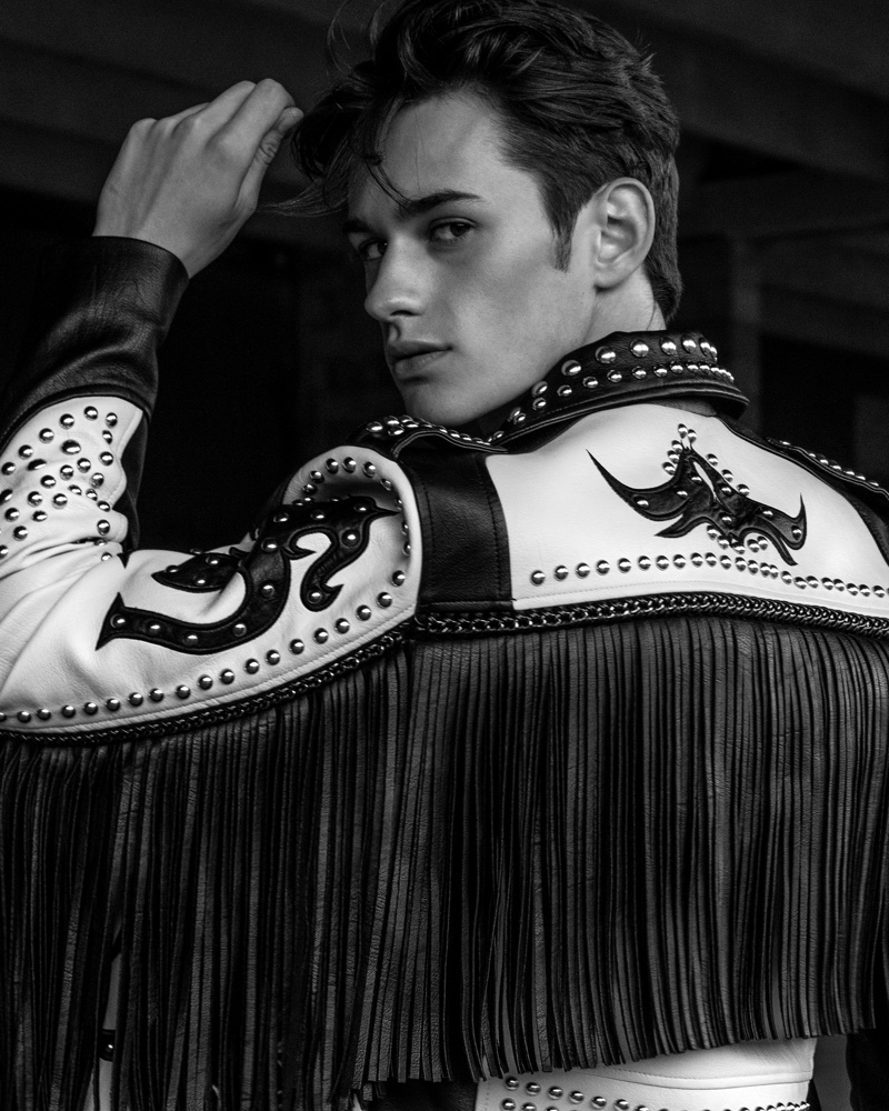 Levi McLeod | Fashionisto Exclusive | 2018 | Ian Jay