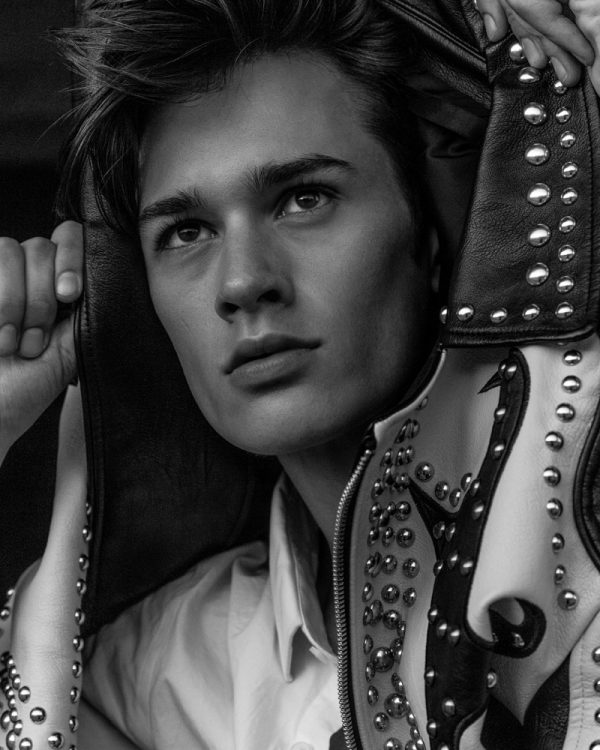 Levi McLeod | Fashionisto Exclusive | 2018 | Ian Jay