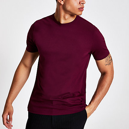 River Island Mens Dark red slim fit crew neck T-shirt | The Fashionisto