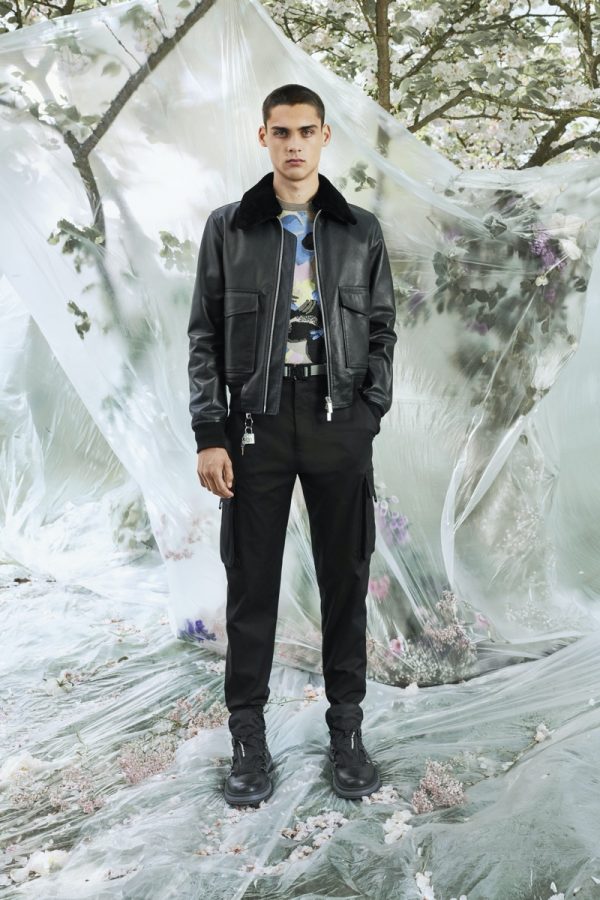 Dior Men Champions Utility-Chic Menswear for Resort ’20 Collection ...