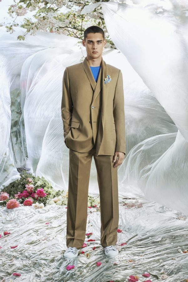 Dior Men Champions Utility-Chic Menswear for Resort ’20 Collection ...
