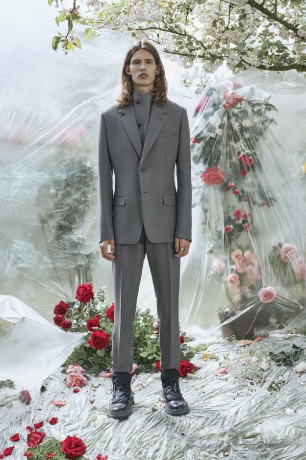 Dior Men Champions Utility-Chic Menswear for Resort ’20 Collection ...