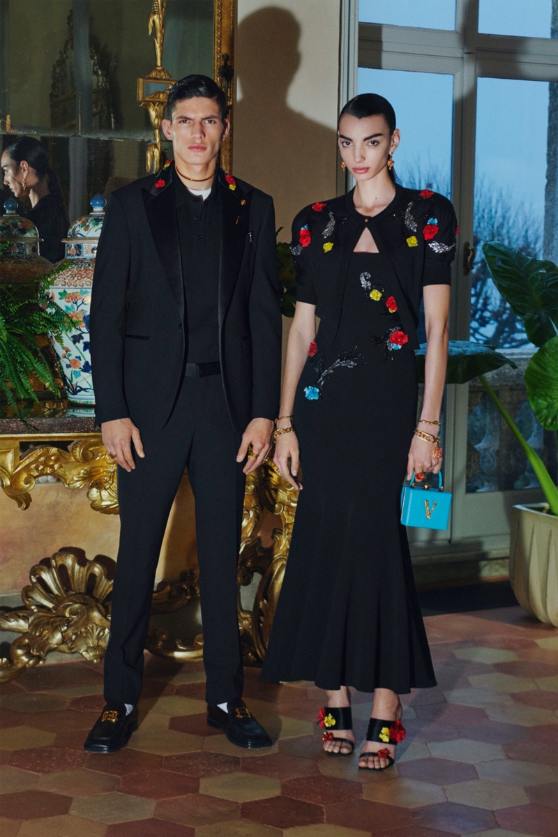 Versace Pre-Fall 2020 Collection Lookbook