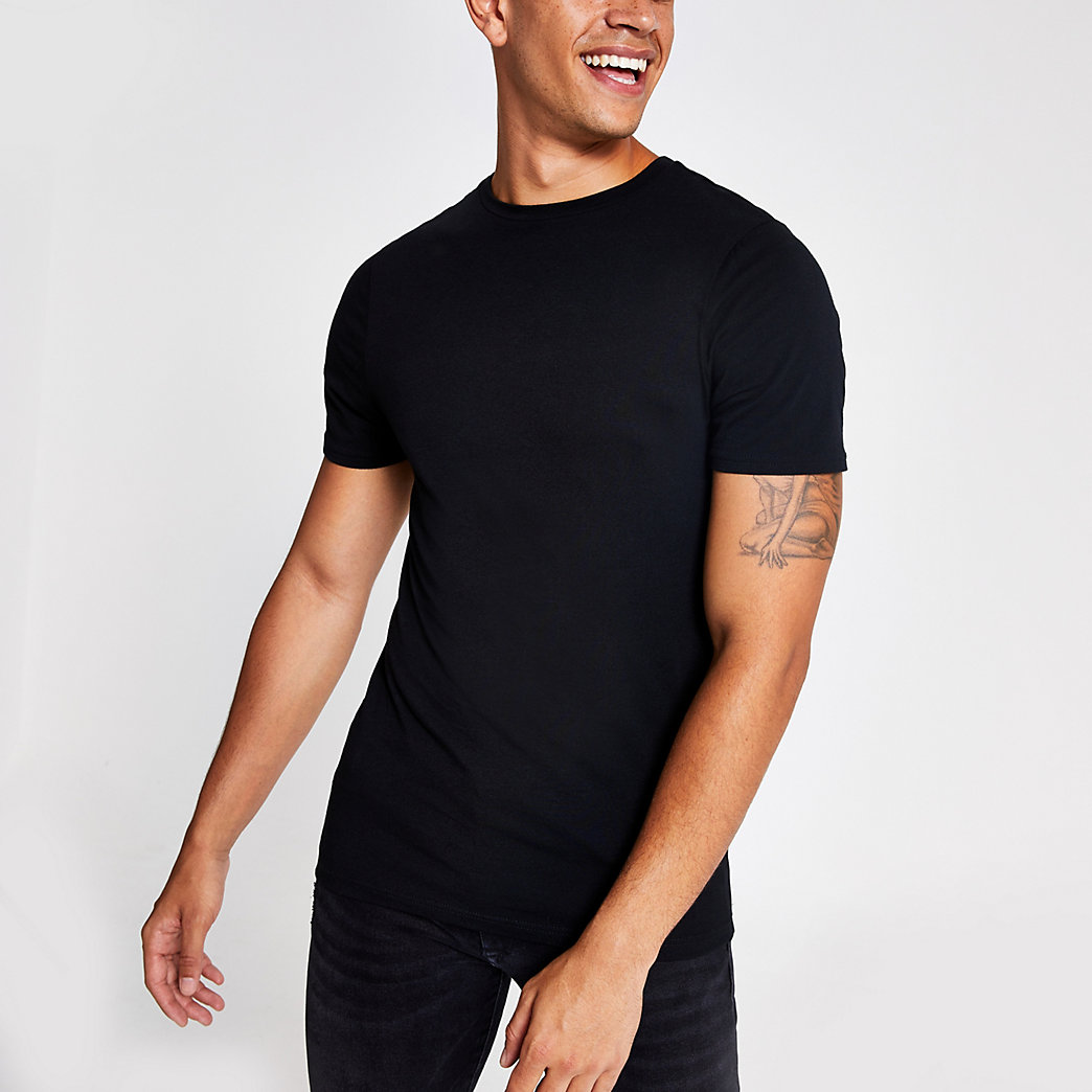 River Island Mens Black muscle fit crew neck T-shirt | The Fashionisto