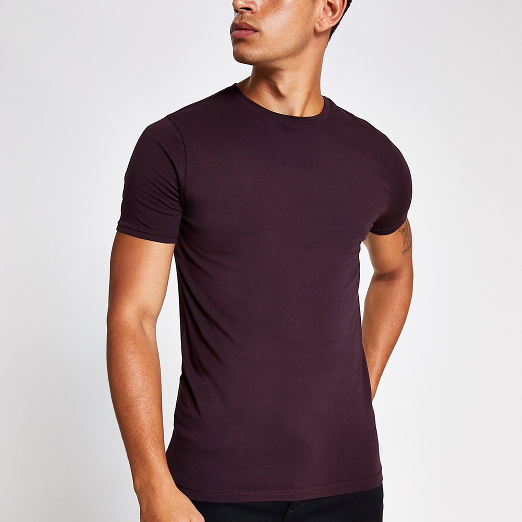 River Island Mens Burgundy muscle fit crew neck T-shirt | The Fashionisto