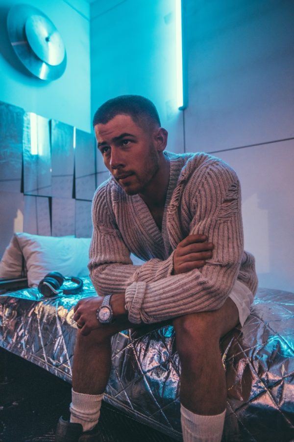 Nick Jonas Sports OMEGA Watch for ‘Spaceman’ Music Video – The Fashionisto