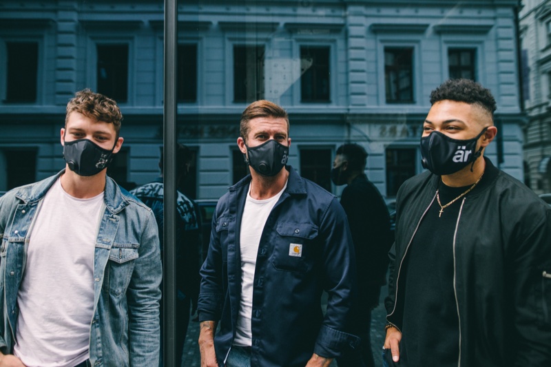 Men’s Fashion Guide: How to Style a Face Mask | The Fashionisto