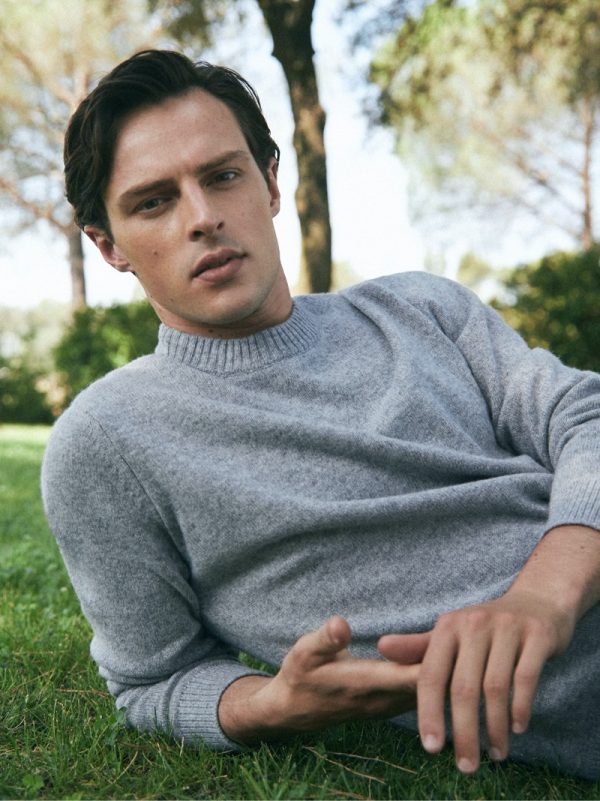 The Great Escape: Jack Hurrell in Massimo Dutti Fall Menswear – The Fashionisto