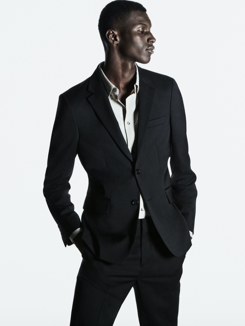 COS Holiday 2021 Campaign