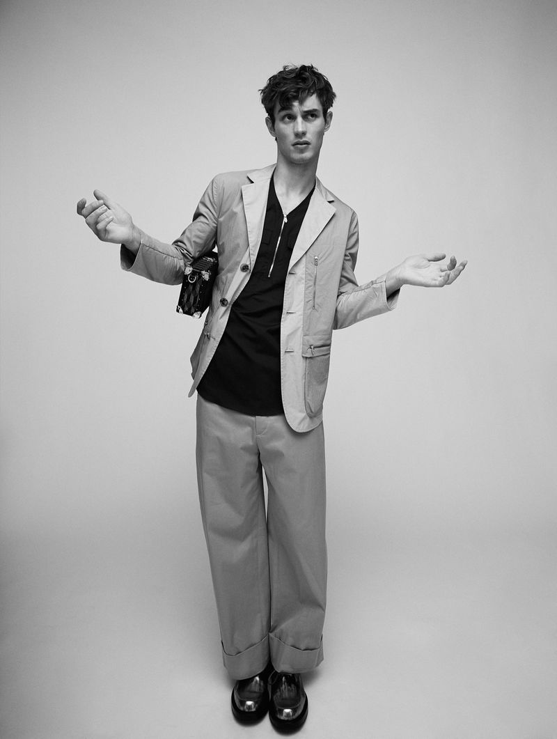 Kit Butler Model L’Officiel Hommes Italia 2022