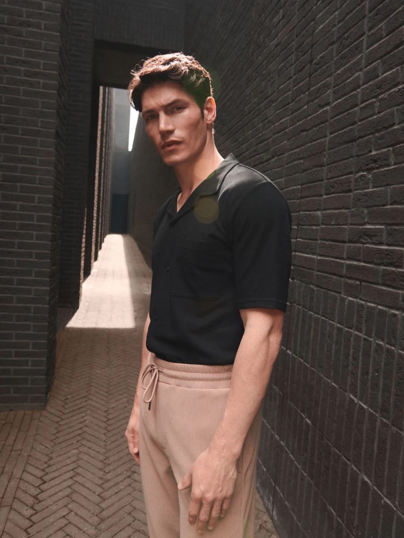 Sam Way Model Reserved Men 2022 Style