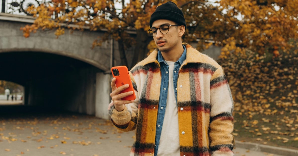 iPhone Style Guide for Men: Choosing Cases, Skins & Accessories