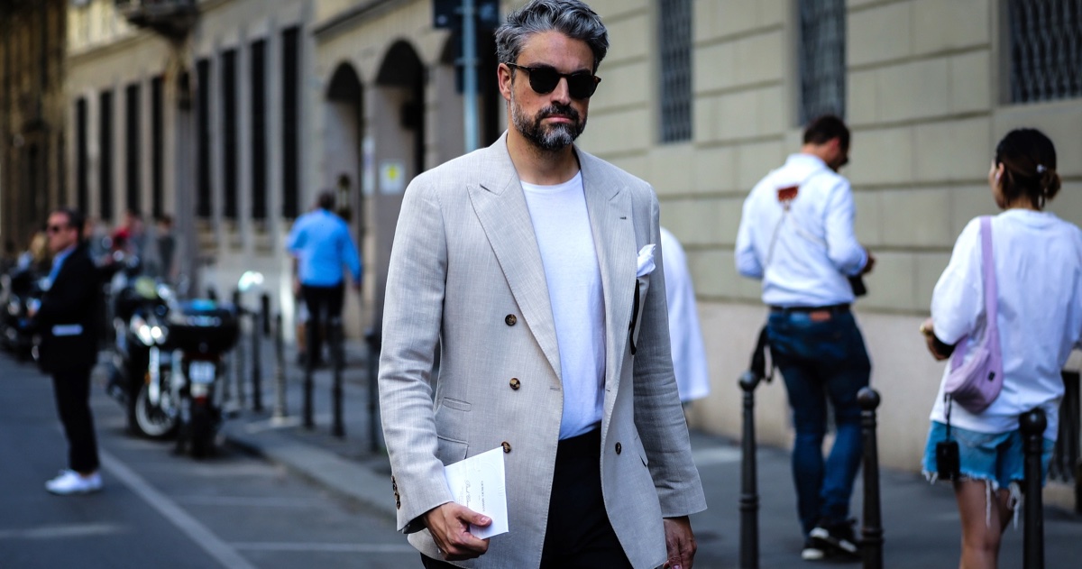 The Rise of the Blank Tee in Men’s Style