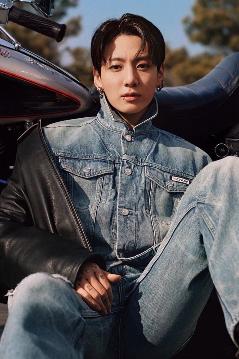 Jung Kook & Calvin Klein Rework the Brand’s 90s DNA – The Fashionisto
