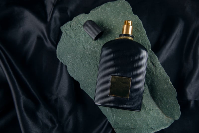 What Makes a Men's Cologne Smell Luxurious